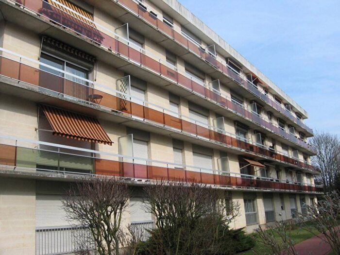 Appartement à louer - Avenues, Compiègne - 1 pièce
