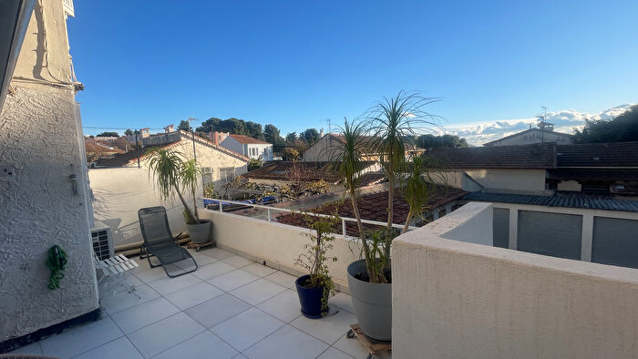 Appartement à vendre - Marseille e , Saint-Joseph - 4 pièces - 2 chambres