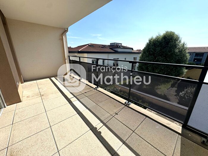 Appartement à louer - Mionnay - 3 pièces - 2 chambres