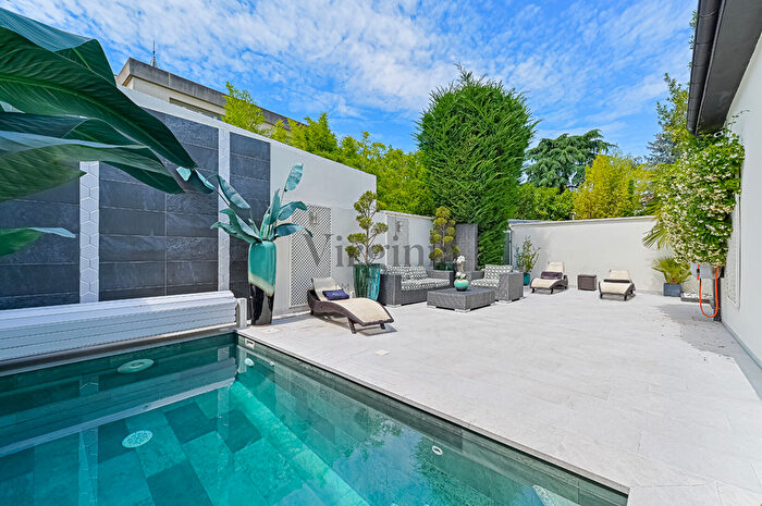 Maison 8 pièces à vendre à Le Perreux-sur-Marne, Pont de Bry