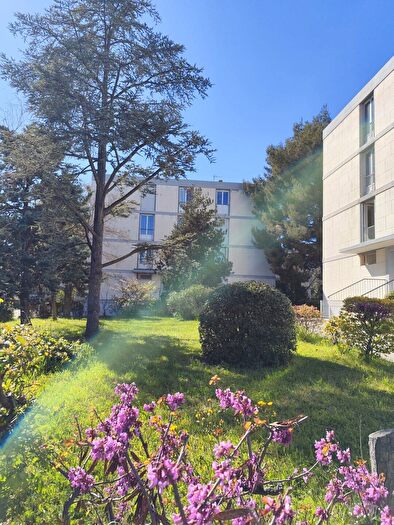 Appartement à louer - Saint Julien, Marseille ème arrondissement - 3 pièces - 2 chambres