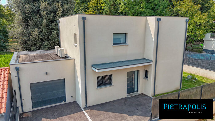 Maison à vendre - Grigny - 4 pièces - 3 chambres