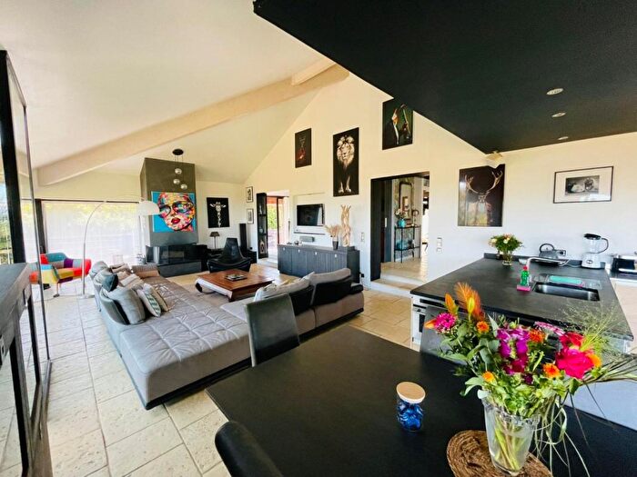 Maison à louer - Sciez - 6 pièces - 4 chambres