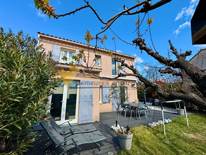 Maison à vendre - Vaison-la-Romaine - 5 pièces - 4 chambres