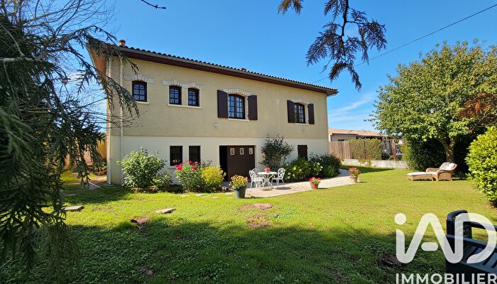 Maison à vendre - Ruelle-sur-Touvre - 5 pièces - 4 chambres