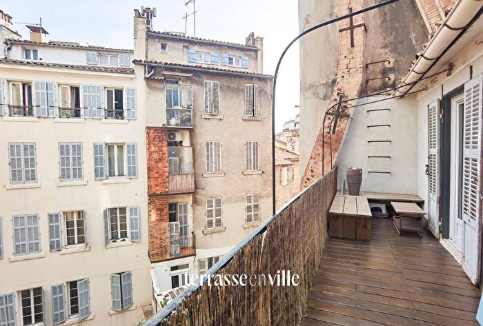 Appartement à louer - Marseille er arrondissement - 3 pièces - 2 chambres