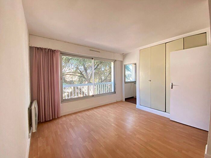Appartement 1 pièce à louer à Jules Ferry, Montrouge