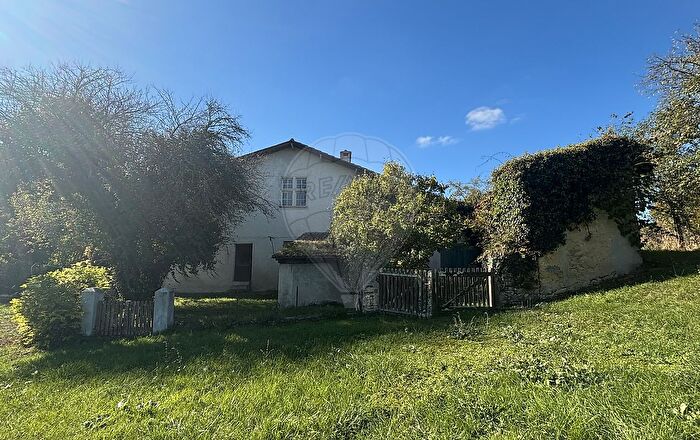 Maison à vendre - Roaillan - 5 pièces - 3 chambres