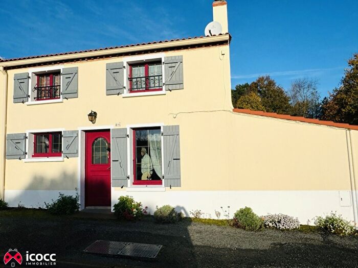 Maison 7 pièces à vendre - Château-Guibert