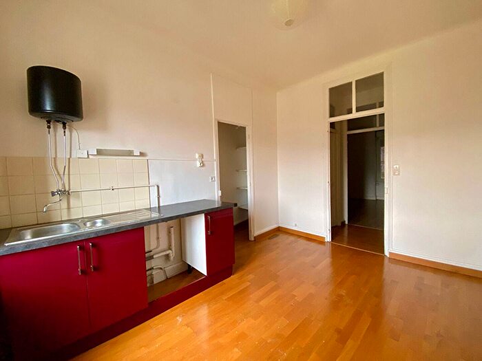 Appartement à louer - Centre, Frouard - 4 pièces - 3 chambres