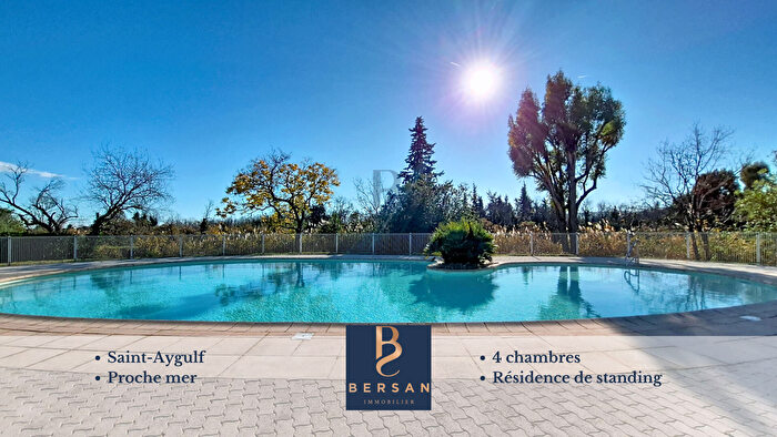 Maison à vendre - Fréjus - 6 pièces - 4 chambres