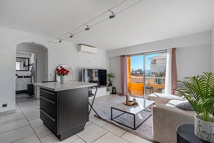 Appartement à vendre - Fréjus, Fréjus Plage - 2 pièces - 1 chambre