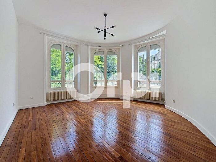 Appartement 4 pièces à louer à Les Blagis, Bourg-la-Reine