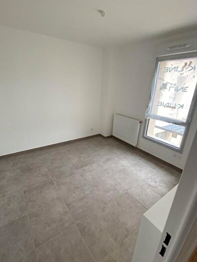 Maison à louer - Saint-Genis-lArgentière - 4 pièces - 3 chambres