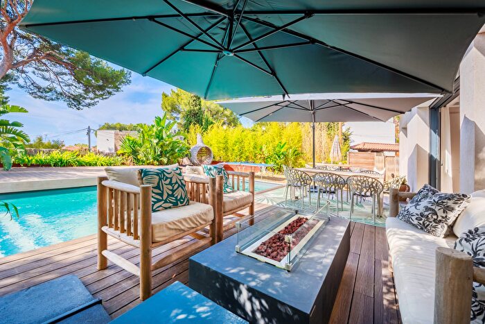 Maison à vendre - Cassis - 7 pièces - 6 chambres