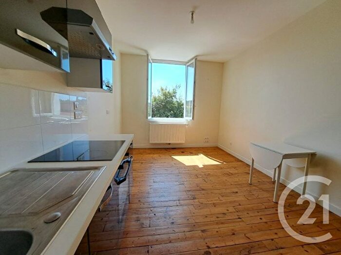 Appartement à louer - Saint-Étienne, Tardy, Colline des Pères, Bizillon - 2 pièces - 1 chambre