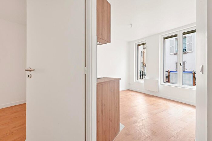 Appartement 2 pièces à vendre à Paris 18ème, Grandes Carrières, Clichy