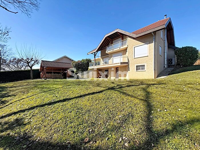 Maison 7 pièces à vendre à Grilly