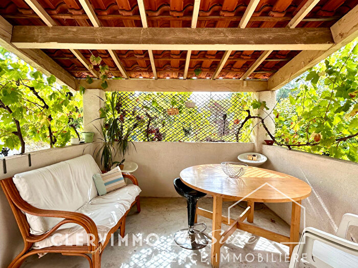 Maison à louer - Marseille e , Les Camoins - 3 pièces - 2 chambres