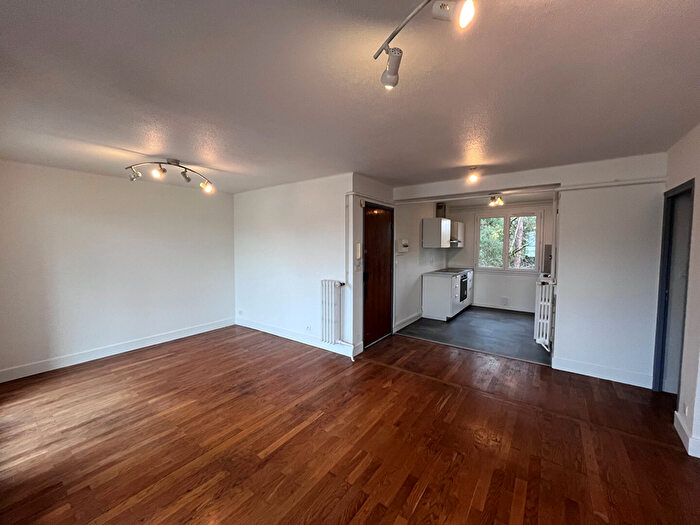 Appartement à louer - Besançon, Chaprais Cras - 3 pièces - 2 chambres