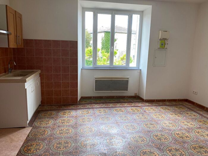 Appartement à louer - Berrias-et-Casteljau - 3 pièces - 2 chambres