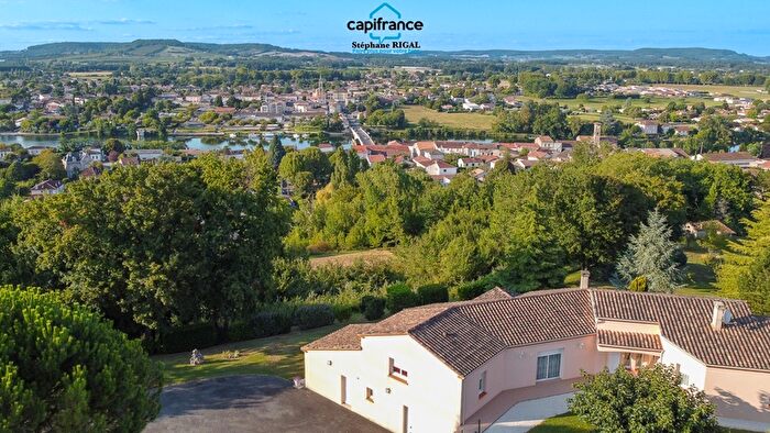 Penne-d'Agenais : Maison 6 pièces à vendre
