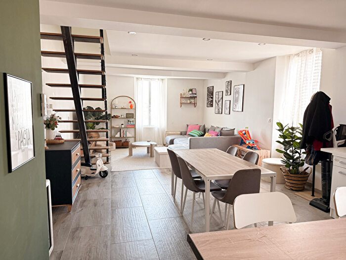 Appartement à vendre - Six-Fours-les-Plages, Font de Fillol, Rayolet, Le Brusc - 3 pièces - 2 chambres