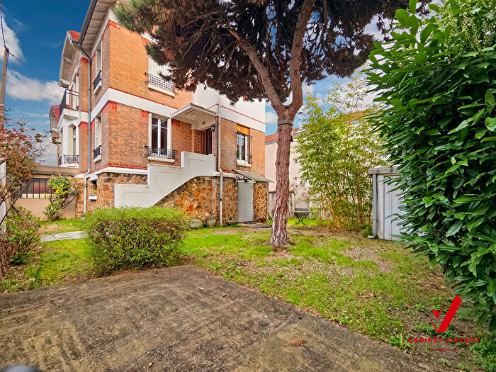 Maison à vendre - Colombes, Agent Sarre - 6 pièces - 4 chambres