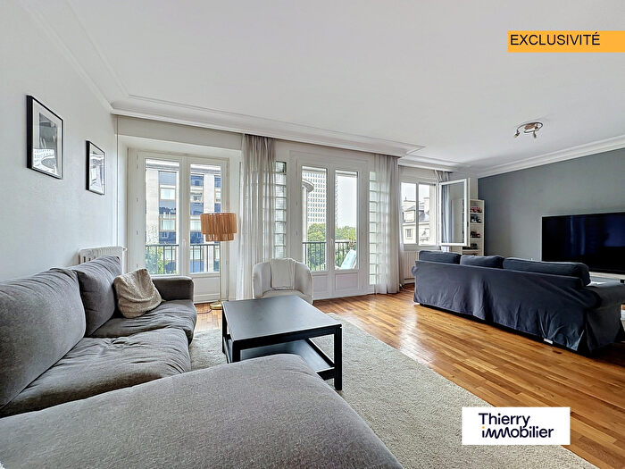 Appartement 4 pièces à Quartiers Centre, Saint-Hélier, Gare, à vendre