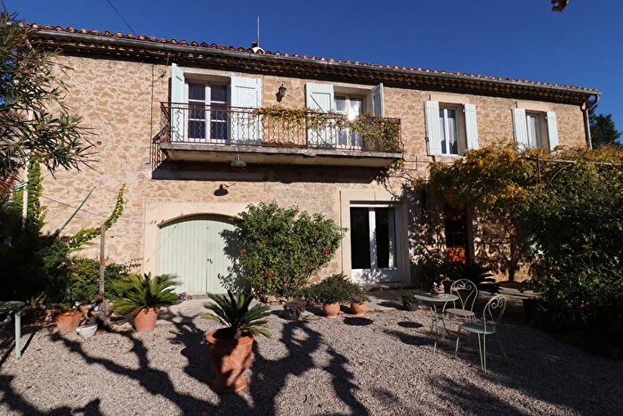 Maison à vendre - Bédarrides - 8 pièces - 5 chambres