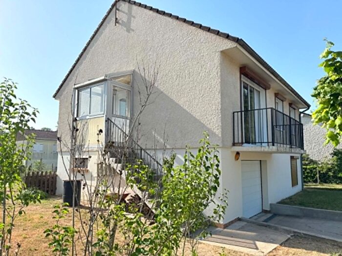 Maison 4 pièces à vendre à Diou