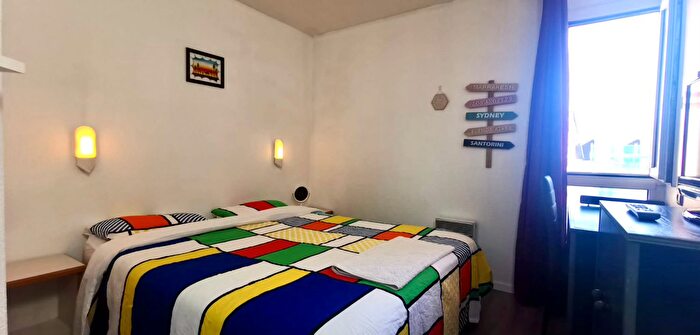 Maisons à vendre et appartements à louer - 1