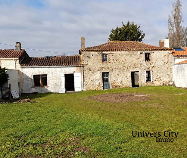 Maison 5 pièces à Saint-Philbert-de-Bouaine, à vendre
