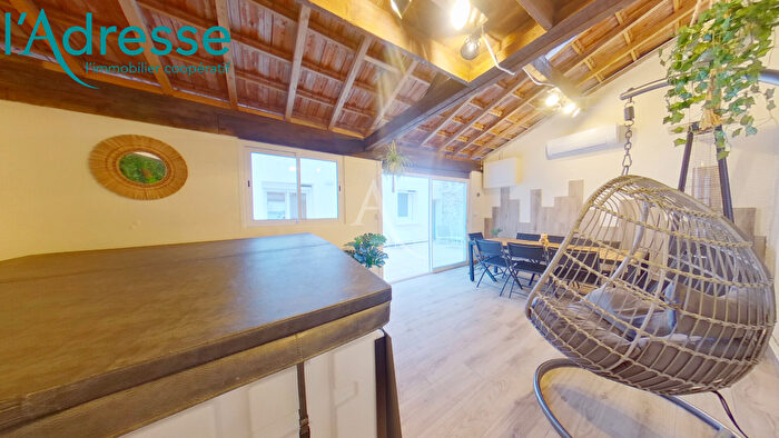 Appartement à vendre - Champs-sur-Marne, Centre-ville - 7 pièces - 5 chambres