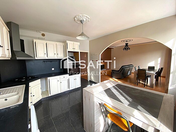 Appartement à vendre - Tullins - 4 pièces - 2 chambres