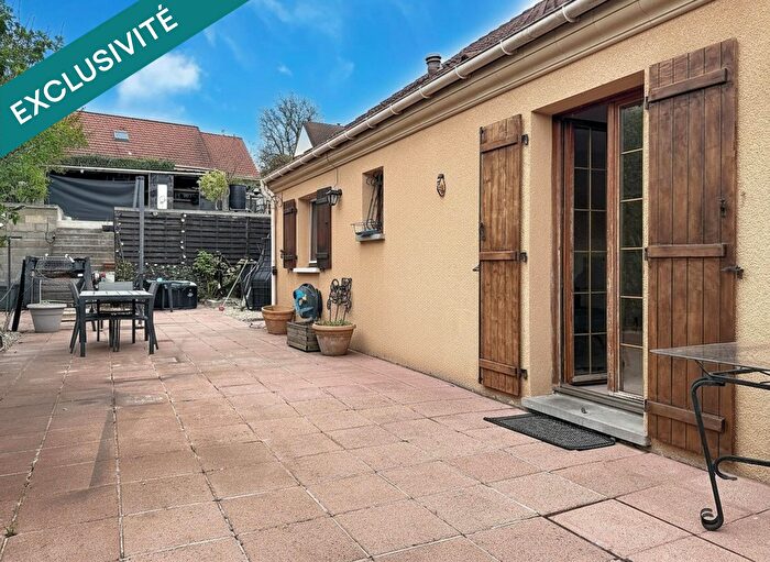 Maison à vendre - Souppes-sur-Loing - 5 pièces - 3 chambres