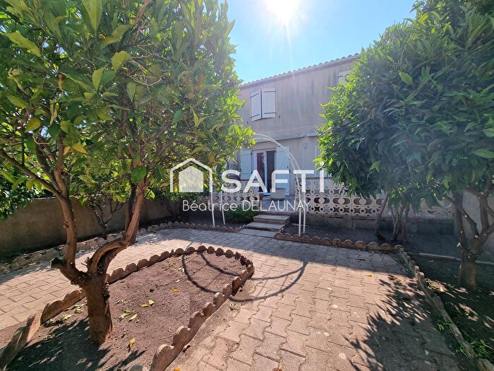 Maison à vendre - Aigues-Mortes - 5 pièces - 4 chambres