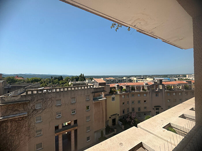 Appartement à louer - Aix-en-Provence, Centre-ville - 4 pièces - 3 chambres