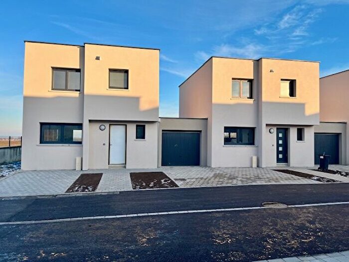 Maison à louer - Issenheim - 5 pièces - 3 chambres