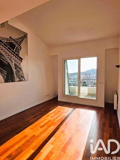 Appartement à louer - Bergère-Moulin, Puteaux - 4 pièces - 2 chambres