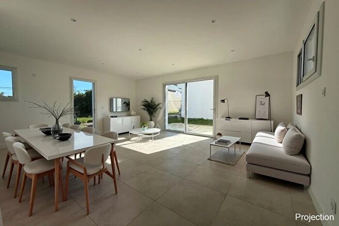 Maison à vendre - Grandchamp-des-Fontaines, Grandchamps-des-Fontaines - 5 pièces - 3 chambres