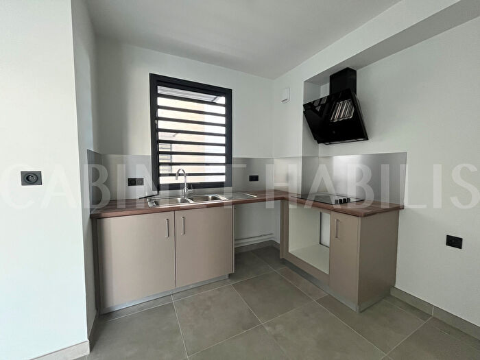 Appartement à louer - Saint-Pierre, Centre-ville - 3 pièces - 2 chambres