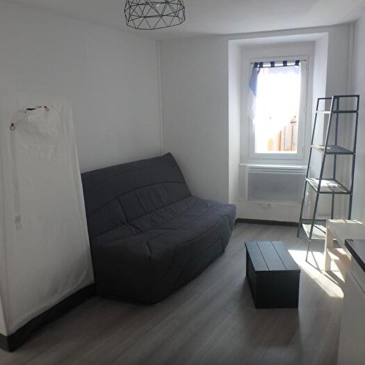 Appartement à louer - Millau, Centre-ville - 1 pièce