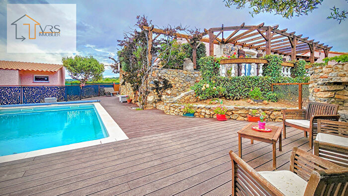 Maison à vendre - Fitou - 5 pièces - 4 chambres