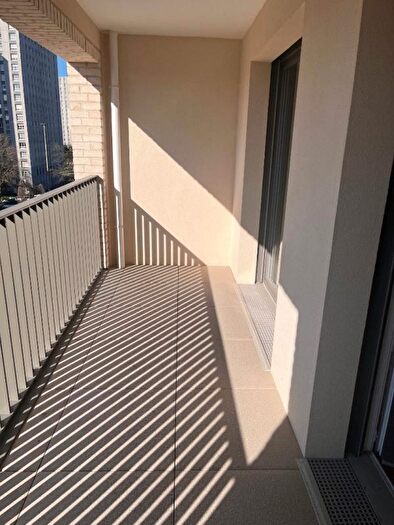 Appartement à louer - Bobigny, Centre-ville - 4 pièces - 3 chambres