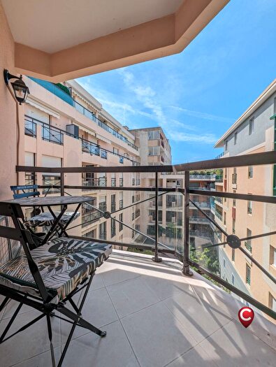 Juan-les-Pins, Antibes : Appartement 2 pièces à louer