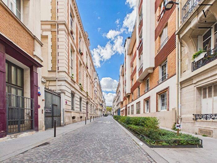 Paris 17ème, La Fourche, Guy Moquet : Appartement 1 pièce à vendre