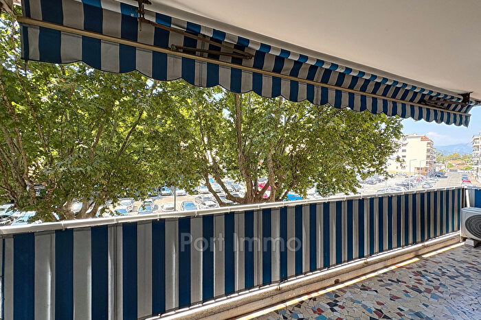 Appartement à vendre - Cagnes-sur-Mer - 3 pièces - 2 chambres