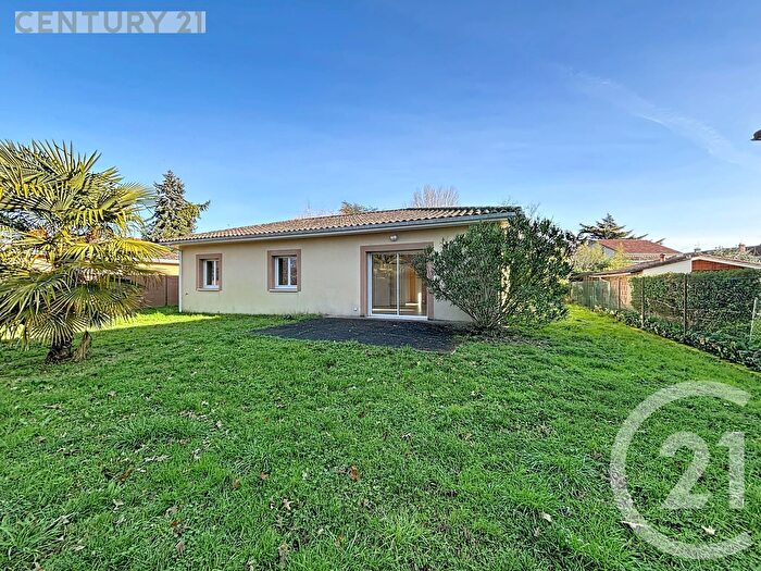 Maison à vendre - Montpon-Ménestérol - 4 pièces - 3 chambres