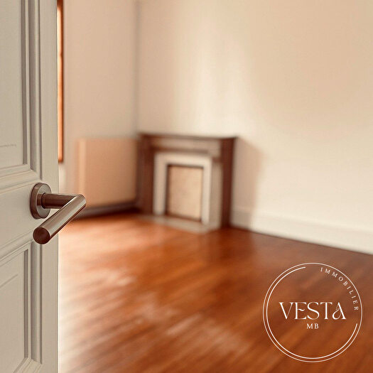 Appartement à vendre - Dole - 4 pièces - 3 chambres